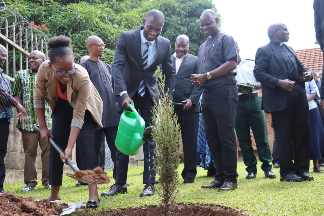 Laudato Youth Initiative | Uniting Youth for Climate Action Laudato ...